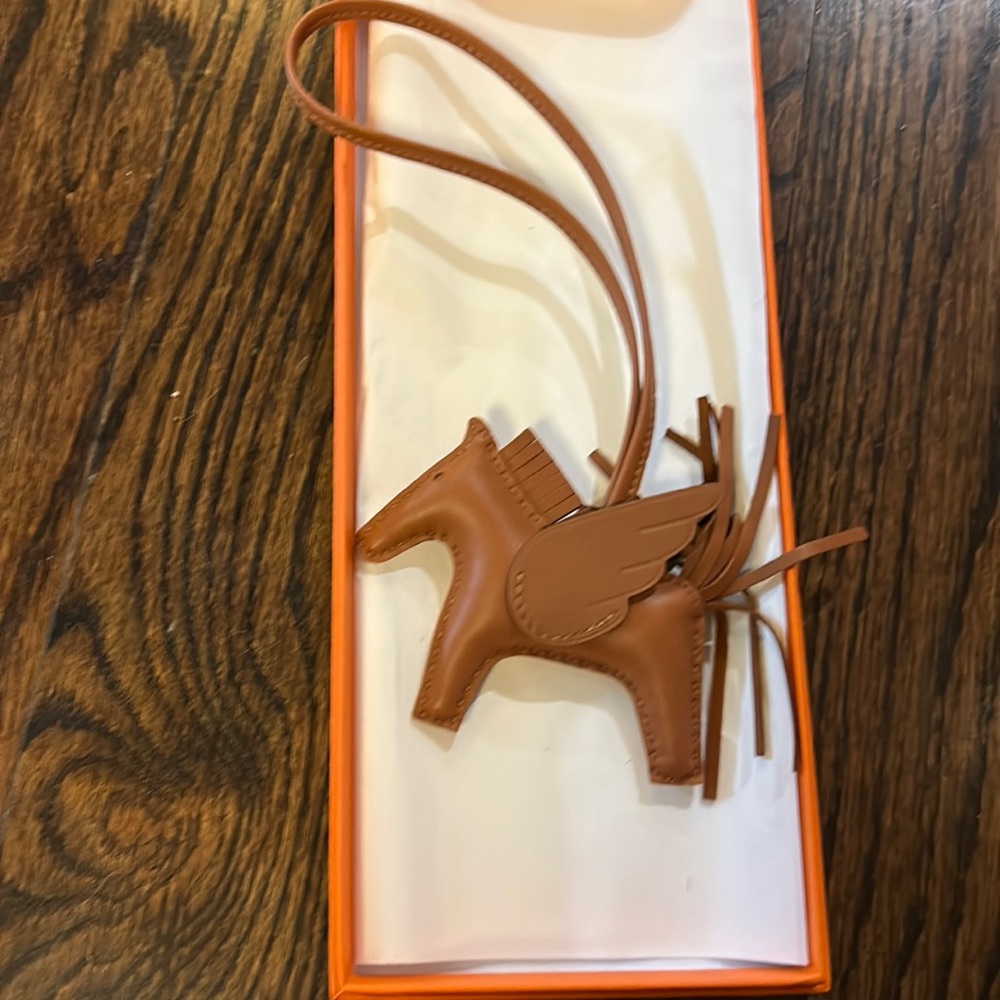 Brand New Hermes Pegasus Rodeo Pm Gold - Gem